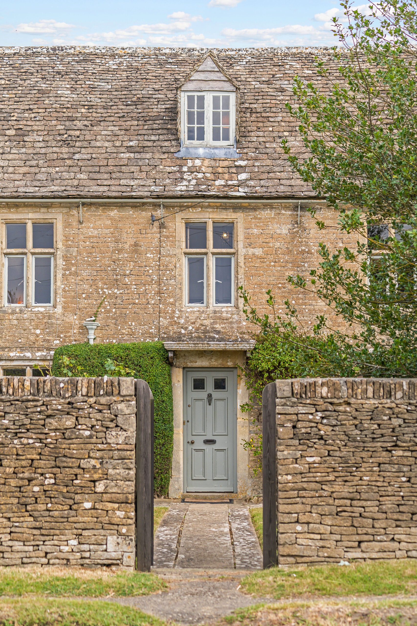 The Malt House, Poulton - The Country House Department